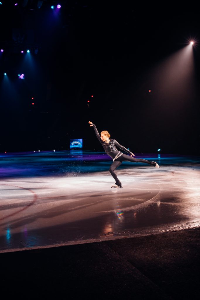 Watching Stars on Ice :: A Former Figure Skater's Take - Color & Chic