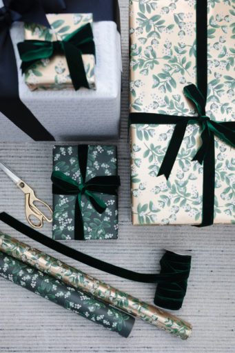 How to Wrap a Gift - Color & Chic